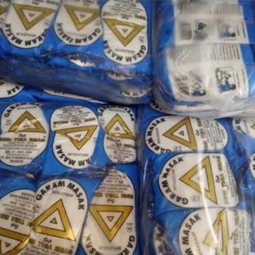 Jual Garam Segitiga Emas Kecil per bal isi 40 bungkus - Kota Tangerang ...
