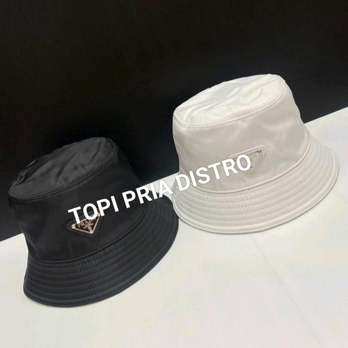 Jual TOPI BUCKET HAT PRIA POLOS HITAM PUTIH LOGO BESI BAHAN KANVAS ...