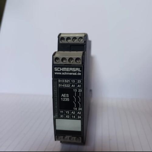 Jual SCHMERSAL AES 1235 SAFETY RELAY 24VDC 1170049 ORIGINAL GERMANY ...