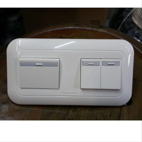 Jual PANASONIC Wide Series Saklar Triple (Seri + Engkel) - Kab. Deli ...