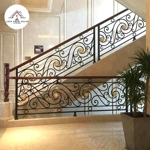 Jual railing tangga classic elegan handle kayu - Kota Tangerang Selatan ...