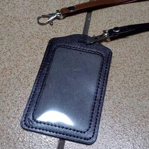 Jual Frame Casing Tempat ID CARD Holder Kulit Name Tag Coklat Hitam ...