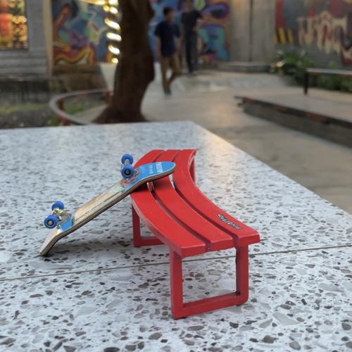 Jual Fingerboard Obstacle stree bench Ave Red - Jakarta Barat ...