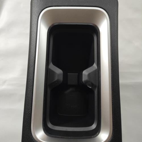 Jual CUP HOLDER ORGANIZER TOYOTA INNOVA ZENIX 2022 UP - Kota Bekasi ...