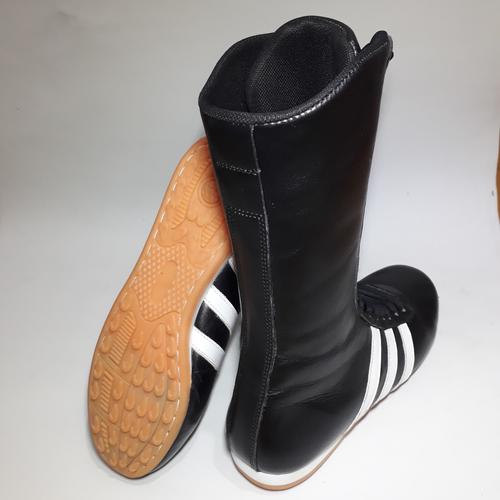 Jual SEPATU TINJU BOXING THN 60 - 80 AN. ASLI KULIT FULL AWET SMPI ...