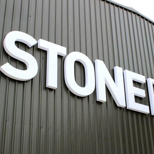 Jual Huruf Timbul 3D Akrilik Letter Timbul Acrylic Custom 100% Buatan ...