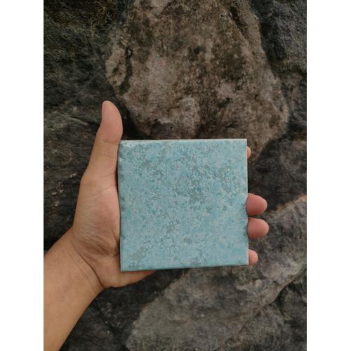 Jual Keramik Uk 10x10 Biru Muda Singres Type TILE HAKO BABY BLUE - Kota ...