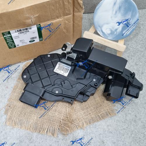 Jual Latch Door Lock Kanan Depan Range Rover Evoque Sport Discovery 3 4 ...