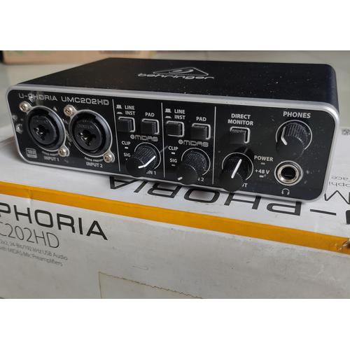 Jual soundcard studio recording Behringer UMC202HD dengan mic Condensor ...