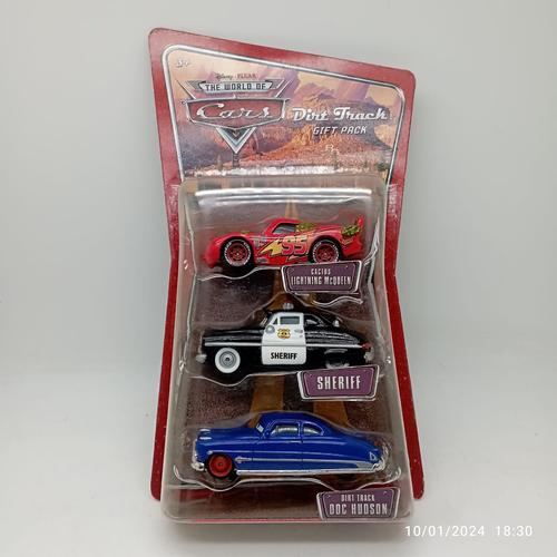 Jual Disney Pixar The World of Cars Dirt Track Gift Pack Mcqueen ...