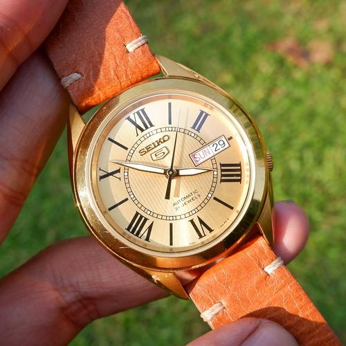 Jual Seiko 5 Roman Gold Dial SNKL38 Good Condition - Kota Tangerang ...