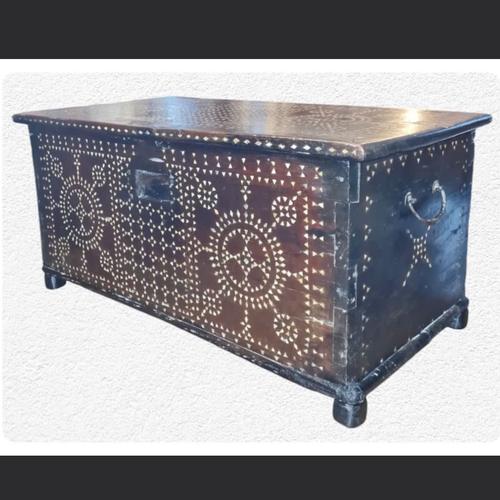 Jual Meja peti box kayu jati tua antik hias kerang - Jakarta Selatan ...