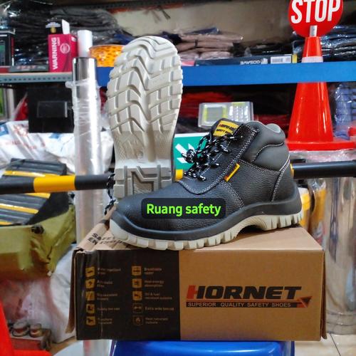 Jual Sepatu Safety Hornet, Safety Toecap Pabrik/Proyek/Restoran ...