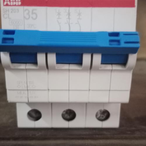 Jual mcb abb 3phase standar PLN original 35a. - Kota Surabaya - sinar ...