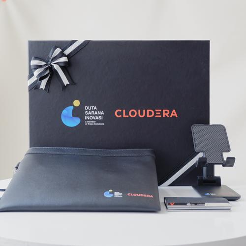 Jual Custom Corporate Hampers Gift Box Phone Holder Name Card Pouch ...