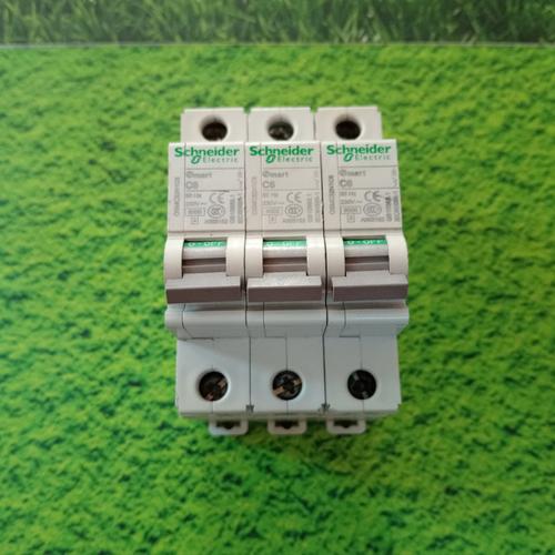 Jual MCB Schneider Smart 6A 16A 20A 63A Original - Putih, 16A - Kab ...