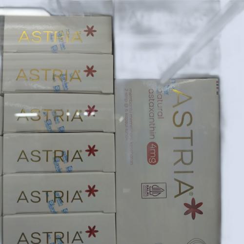 Jual multivitamin astria 2 strip 6 kaplet untuk digunakan sebagai suplemen untuk membantu ...