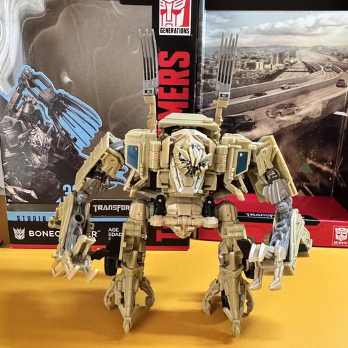 Jual Transformers Studio Series 33 - Bonecrusher - Voyager Class ...