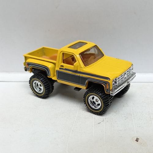 Jual MATCHBOX CHEVY STEPSIDE PICKUP 1975 LOOSE CUSTOM BAN KARET - Kota Tangerang Selatan - moyo ...