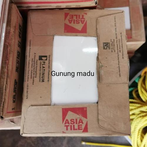 Jual Terbaru Keramik Putih 20X25 Asiatile 20 X 25 Asia Tile Mantap ...
