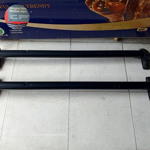 Jual Crossbar Sportrack Roofrack Jepit Roofrail Kaki Rak Mobil Second ...