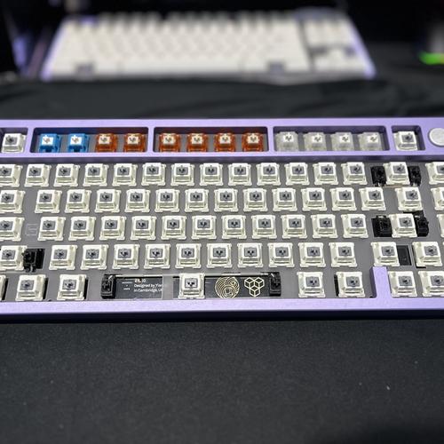 Jual Tomo Monokei x TGR - Mechanical Keyboard - Jakarta Pusat - Frozzt ...