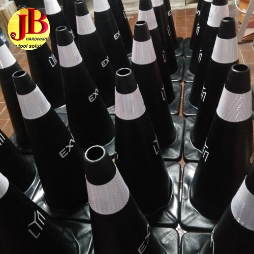 Jual Rubber Cone Original Hitam 70 cm Logo Custom Berat 1.8 kilo ...