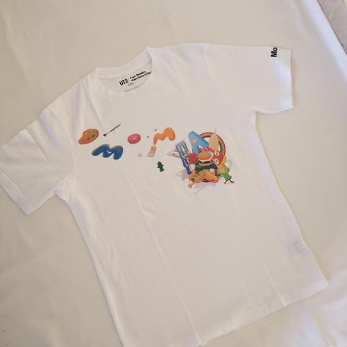 Jual Baju Kaos Uniqlo Colab MoMa Vide Game Second Original - Kab ...