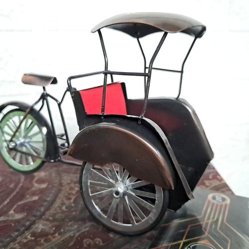 Jual Miniatur diecast becak beca besi jogja hiasan pajangan rumah Cocok ...