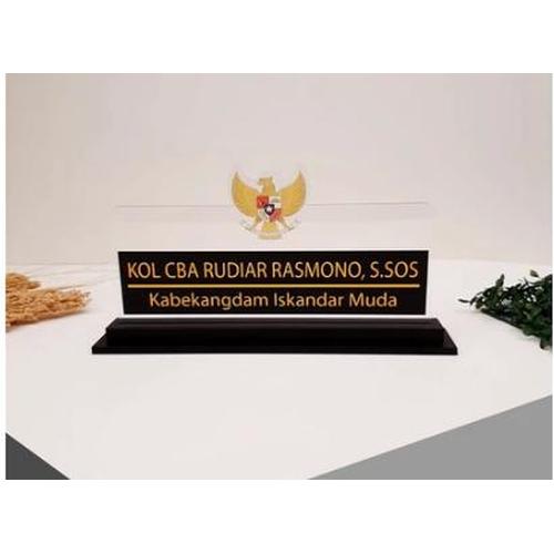 Jual Papan Nama Meja Kerja Akrilik Papan Nama Meja Kantor Kayu Ukuran ...