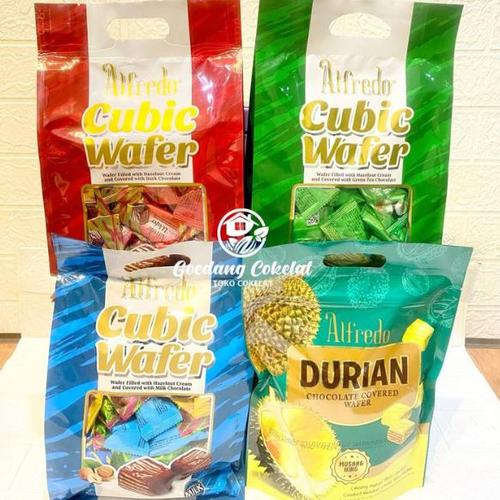 Jual ALFREDO CUBIC WAFER HAZELNUT MILK CHOCOLATE DURIAN MUSANG KING ...
