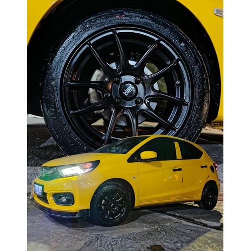 Jual modifikasi mobil honda brio menggunakan velg hsr kamikaze R15 pcd ...