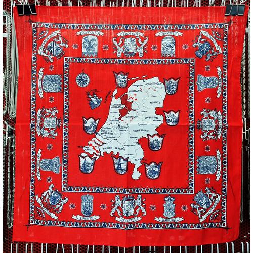 Jual LENSO MERAH / LENSO ADAT MALUKU MOTIF PETA BELANDA - ASLI BELANDA ...
