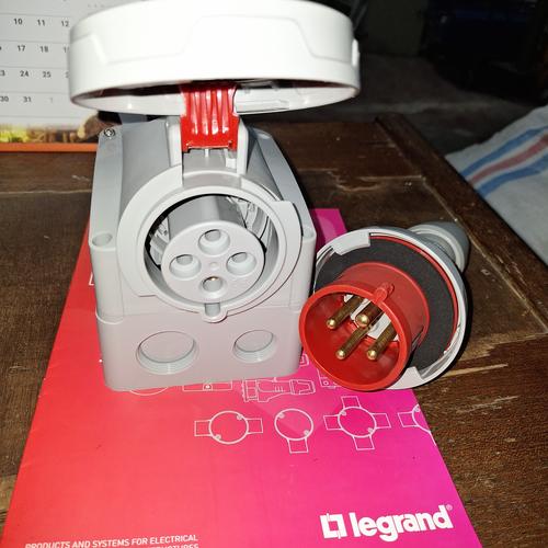 Jual LEGRAND IP 67 32A 4 PIN PLUG SURFACE SOCKET LEGRAND INDUSTRIAL PLUG SOCKET 32A 3P + E IP66 ...
