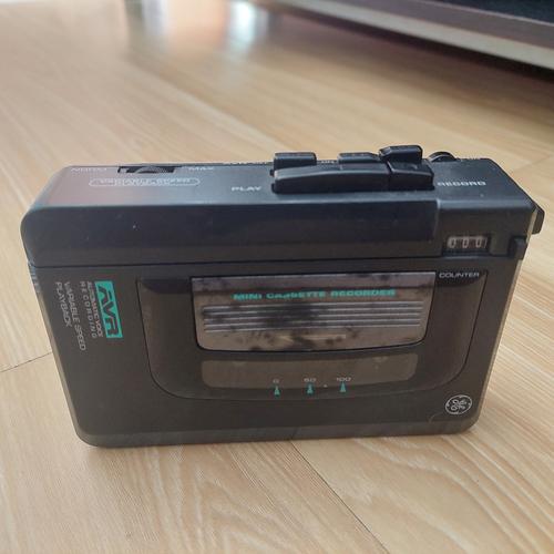 Jual Walkman Vintage Rare General Electric GE 3-5366A 90-an - Kota ...