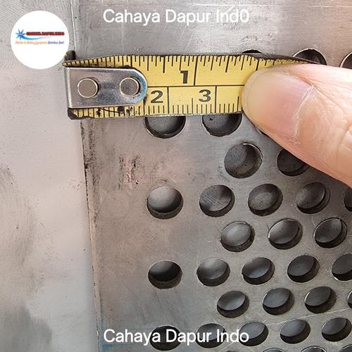 Jual PLAT 304 LUBANG 8mm TEBAL 3mm / PLAT SUS 304 PERFORATED SCREEN 8mm ...