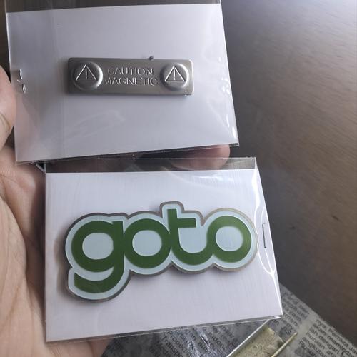 Jual pin custom logo GOTO bahan stainless - Jakarta Pusat - Nayla ...