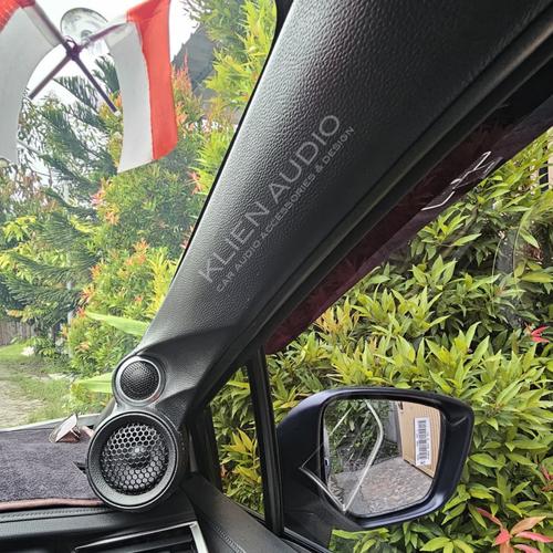 Jual Pilar 3 Way oem mitsubishi expander - Hitam, Tanpa Speaker - Kota ...