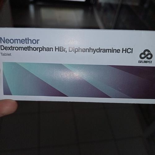 Jual Neometor ( Dextromethorpan HBr,Diphenhydramine HCI ) 10 Tablet ...
