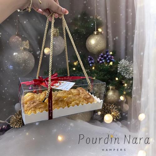 Jual Santa's Favourite Hampers/ Kue Soes Vanilla / Kue Sus Vanilla ...