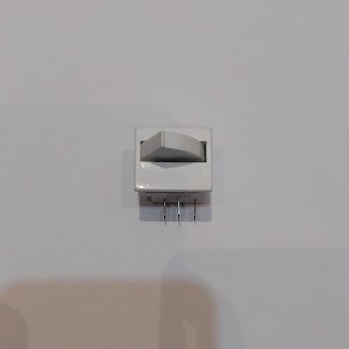 Jual Switch Saklar Pintu Kulkas Dispenser Sharp 3 Pin Soket NO NC COM ...