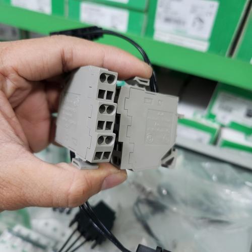 Jual Auxiliary contact ACB Masterpact NW/MVS/NT Khusus Drawout ...