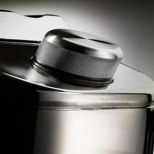 Jual Jerigen Besi Kaleng Bensin Jerigen Besi Army Jerrycan Bensin ...