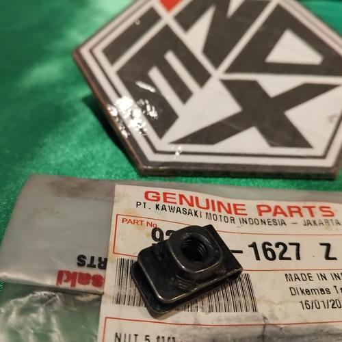 Jual Mur Jepit Mur Klip Body Mur Bodi Fairing Ninja RR SS R Ninja Kis ...