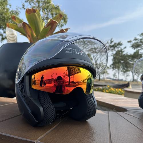 Jual Helm halfface snail D1 black matt with irridium visor - M, Red ...