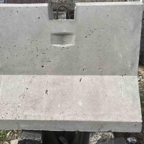 Jual Pembatas Jalan / MCB / Concrete Barrier - Mcb defect - Jakarta ...