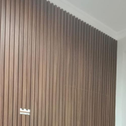 Jual wall kamuflase / dinding partisi dan pintu / Invisible door dengan ...