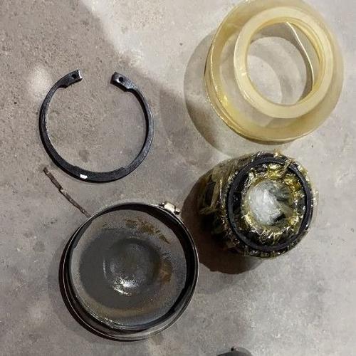 Jual V rod bushing kit howo repair kit V rod atas truk howo sinotruk ...