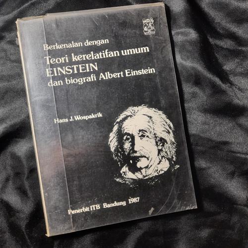 Jual Berkenalan dengan Teori Kerelatifan Umum Einstein dan Biografi Albert Einstein by Hans J ...