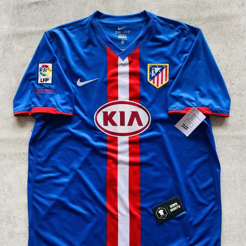 Jual Jersey 4tl3tic0 M4dr1d Original 2010 Away (XL) Forlan Asli - Kota ...